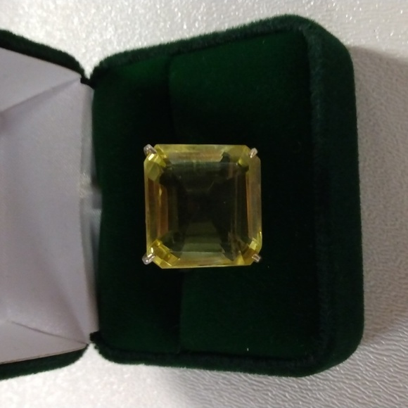 Unknown | Jewelry | Ring | Poshmark